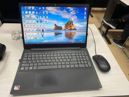 Lenovo nootbook ideal xolatda aybi yoq