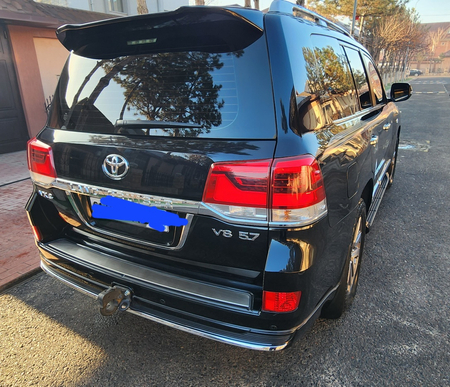 Land cruiser 200 v8 5,7