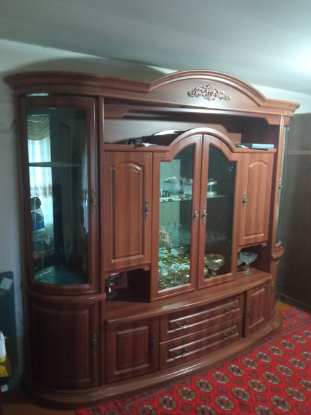 Huvaydo mebel sotiladi
