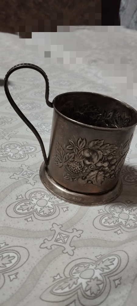 Продается подсвечник и подстаканник
