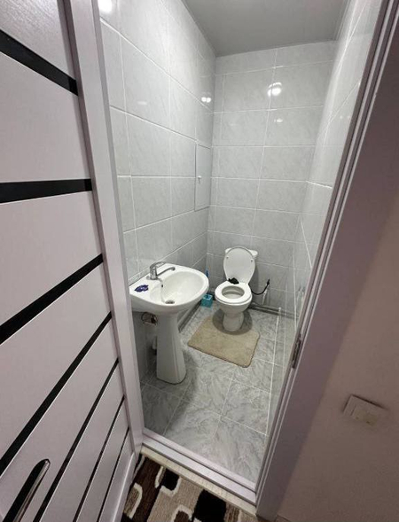 Bodomzor metro Minorga yaqin joydan