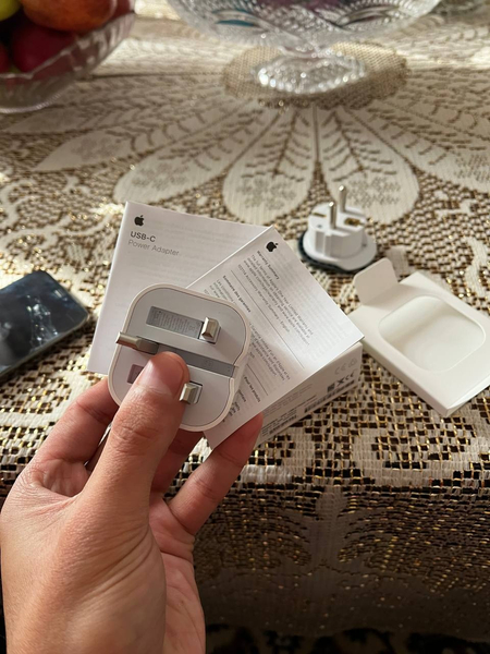 IPhone 12 Pro 
Graphit 
256 GB 
Yomkost 85% 
Region KHA
Orginal zaryad