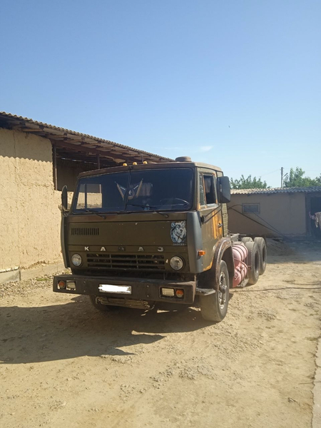 Kamaz sotiladi xolati yaxshi