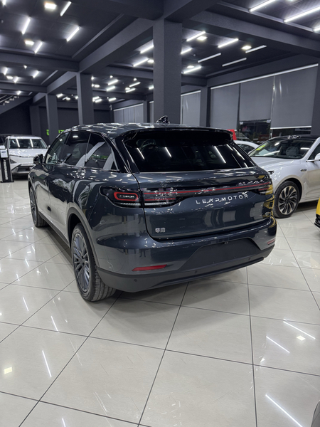 Leapmotor c11 gibrit Sotuvda tayyor naqt kredit