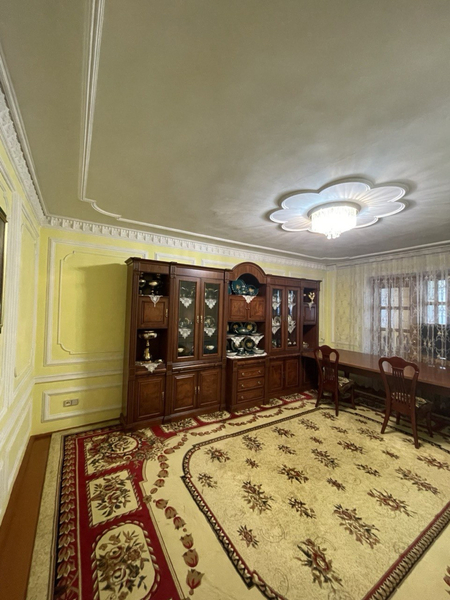 Продается Банковский дом 100+кв. м возле метро Беруний