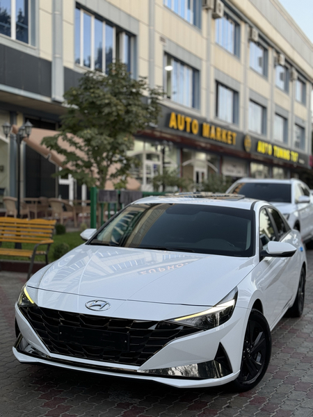 Продам Hyundai Elantra 1.6 2022