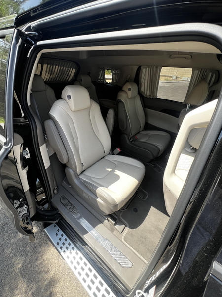 Транспортные услуги Трансфер с водителем Kia Carnival 2024