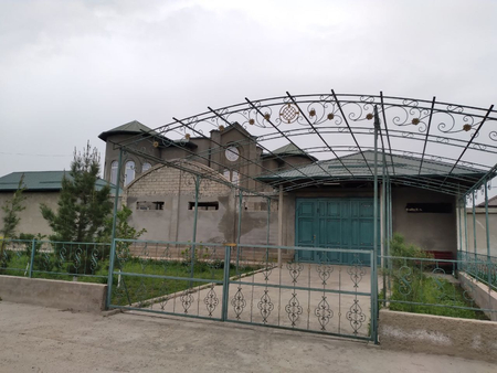 Срочно продается 3 уровневый участок в янгихетском рай.Ул Чартак