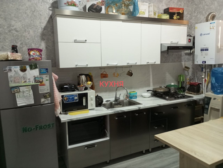 Продается 4х комнатная кирпичная квартира 94м²