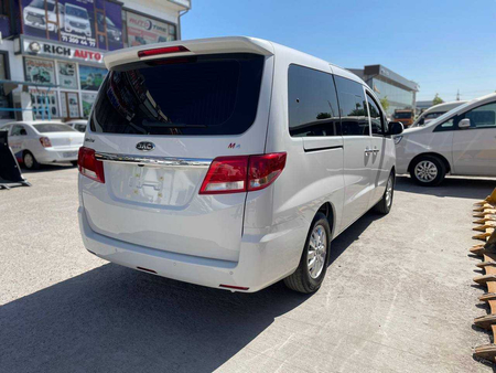 JAC M4 Mikroavtobusni endilikda B prava bilan haydashga ruxsat bo'ldi