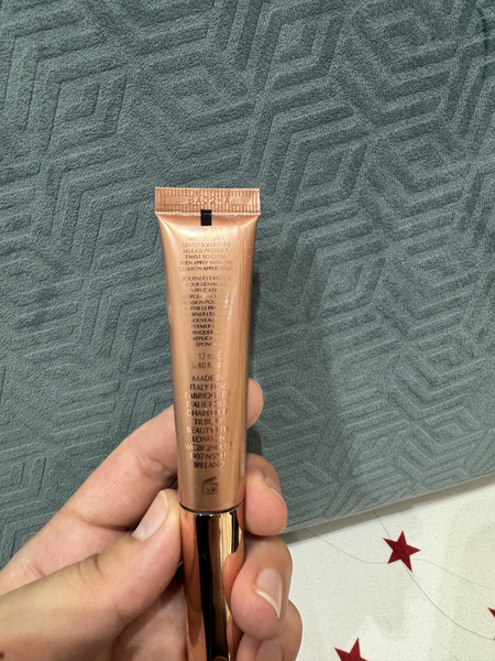 Charlptte tillbury highlighter