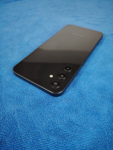 Samsung A24 sotiladi 128Gb