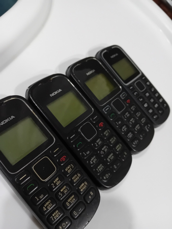Assalom alekum telefonla sotiladi 150ming sumdan retro hamma joyi