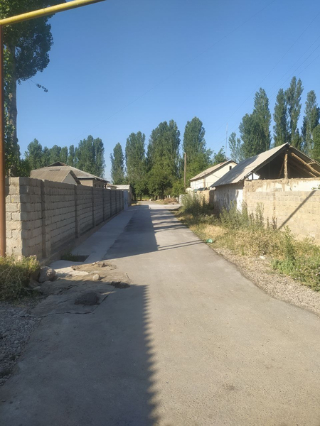 Er sotiladi 6 sotixli sotixi 8000$