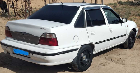 Daewoo Neksiya 1 dons