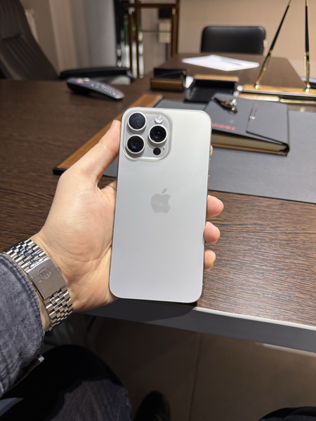 Iphone 15 Pro Max 256 gb 92% зарядка