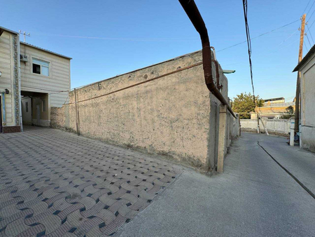 1 sotiqli uchastka sotiladi.