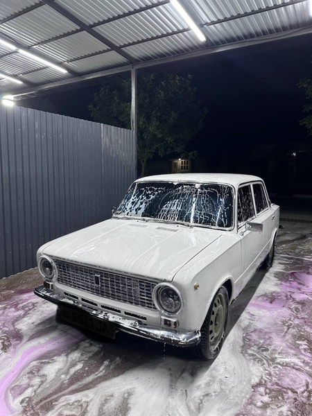Vaz.    21011.