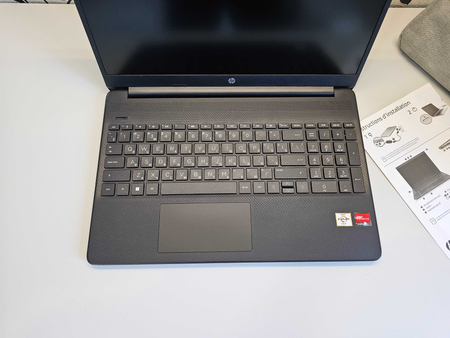 ПРОДАМ HP Laptop 15EQ Ноутбук Quad Athlon™3150U/8GB/256SSD/15.6