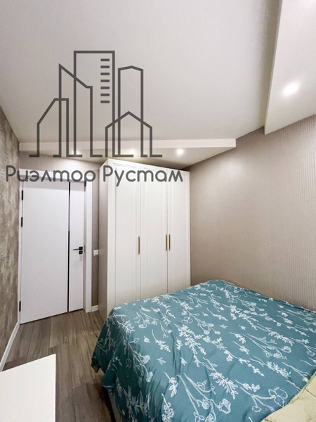 Максим Горький метрт , 3/2/4 , 70м2 , балкон 2*6 , 100 000 у.е