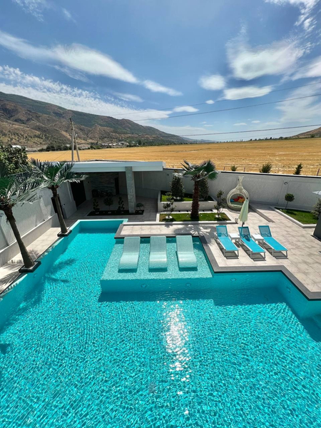 Diamond premium villa