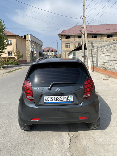 Продам Spark