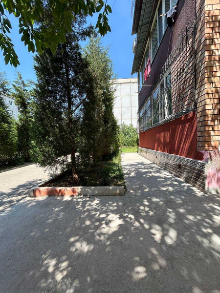 Продаётся 3х комнатная квартира на Карасу 6 ор-р базара Авайхон 156735