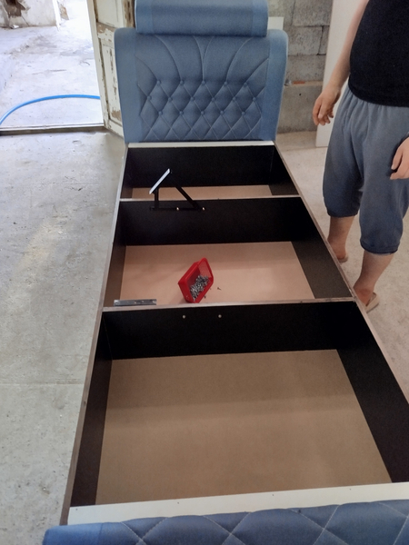 1 kishilik divan