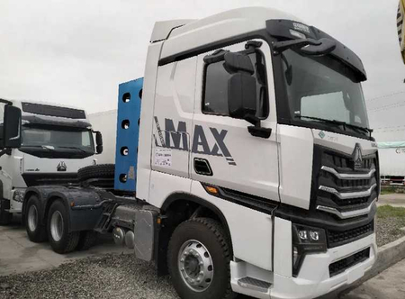 Тягач автомобиль HOWO MAX tayyor