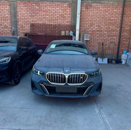 BMW i5 eDrive 35L 2024 В НАЛИЧИИ можно в кредит%