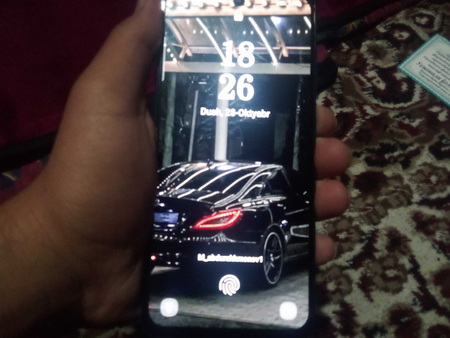 Samsung galaxy a51 4+4ga 64.