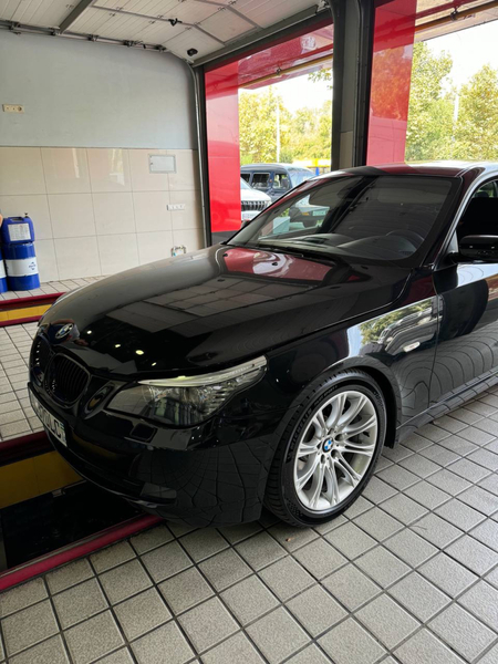 BMW e60 restayling,N53 b3.0 2007 yil. ideal xolatda
