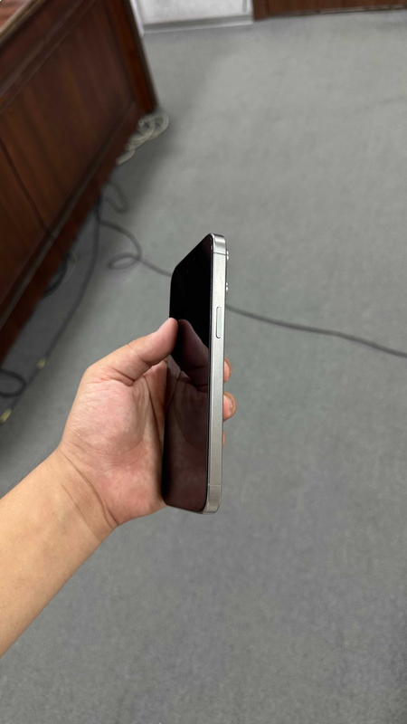 iPhone 15 pro max 256 gb, dual sim, natural titan Srochno