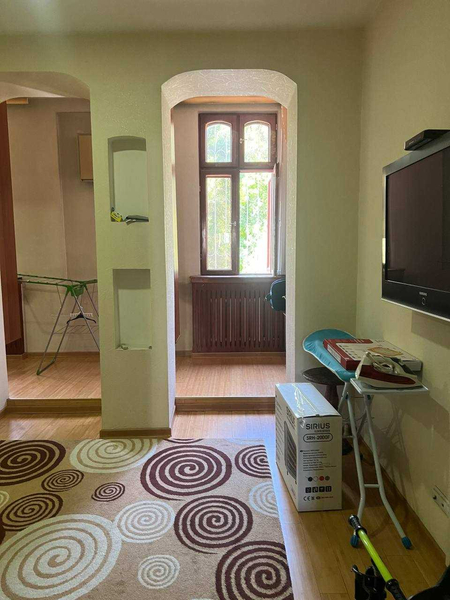 Продам 4-х комнатную (82 кв.м)в Шайхантахурском районе,метро Пахтакор.