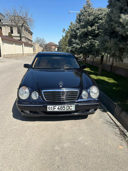 Moshina srochni sotiladi