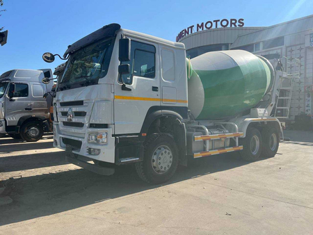 В наличии!! Автобетоносмеситель Sinotruk Howo-7 6x4 CNG 10 м3