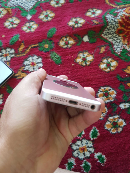 Iphone SE-1 2016 йил