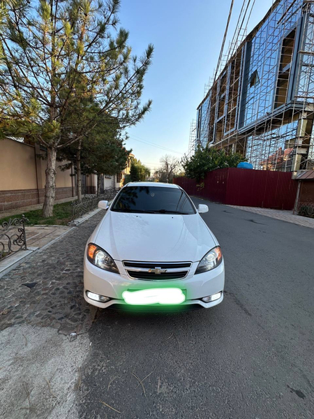 Gentra white  2019 3 poziciya