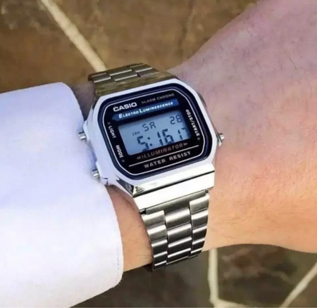 Retro va Zamonaviylik uygunlashgan mashxur Casio soatlari