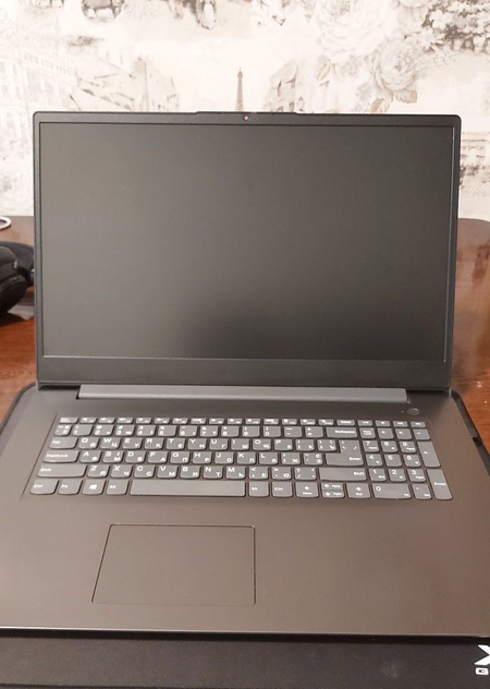 Компьютер Lenovo V17 G2 ITL