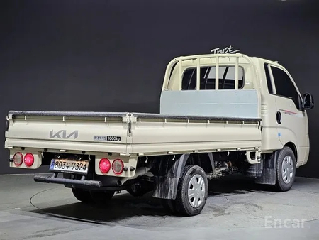 Kia Bongo 3 1tonnali super cabin koreadan zakazga