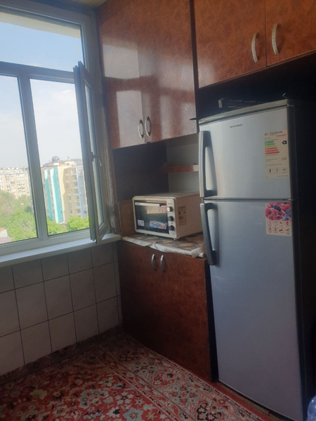 Сергили 8, метрони йонида 3 хона