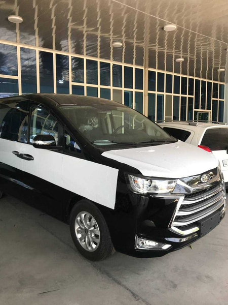 JAC M4 Afitsialniy diller