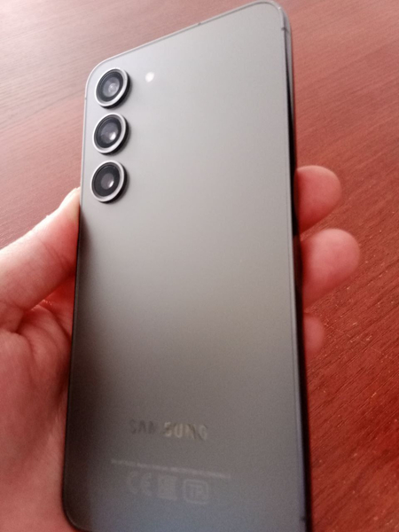 Samsung S23 8/256 xolati ideal