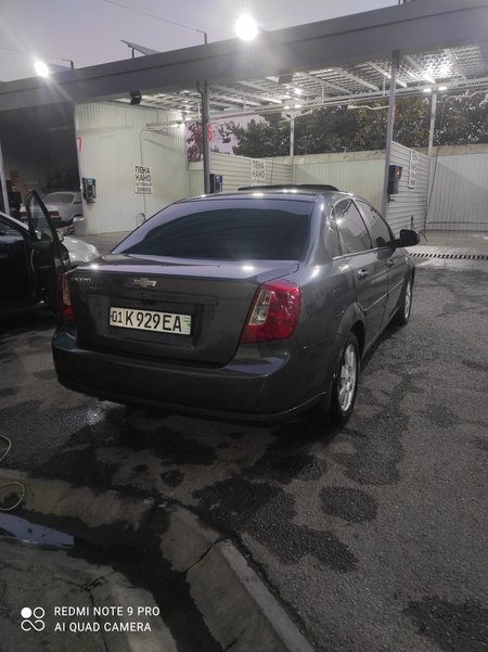 Jentra lacetti. .
