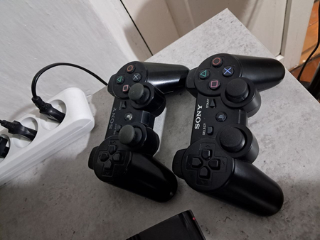 PS3 продаю. Память 1 терабайт
