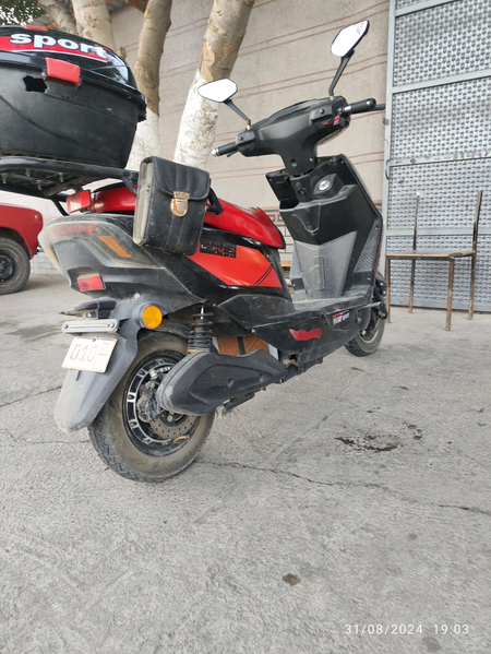 Skuter vemin firma 2318 km yurgan