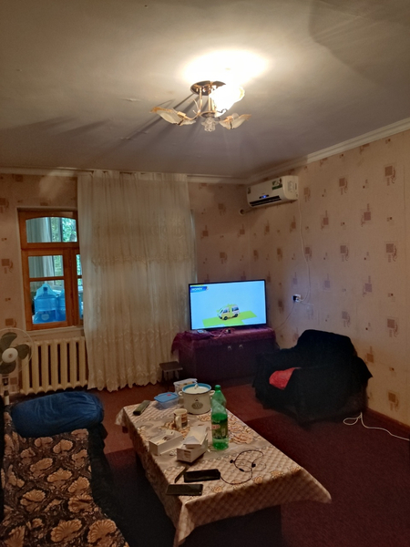 Квартира сотилади срочна