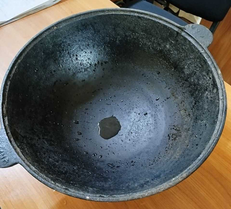 Казан чугунный советский