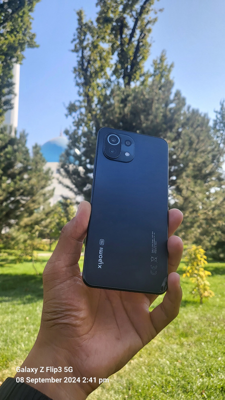 Xiaomi 11 lite 5G NE 12/256 srochni